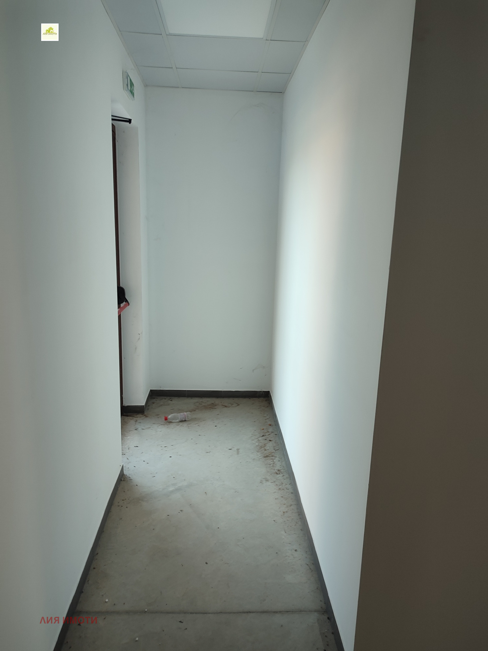 Продава ТЪРГОВСКИ КОМПЛЕКС в град Варна, с. Тополи - 319 кв.м / 216000 ...